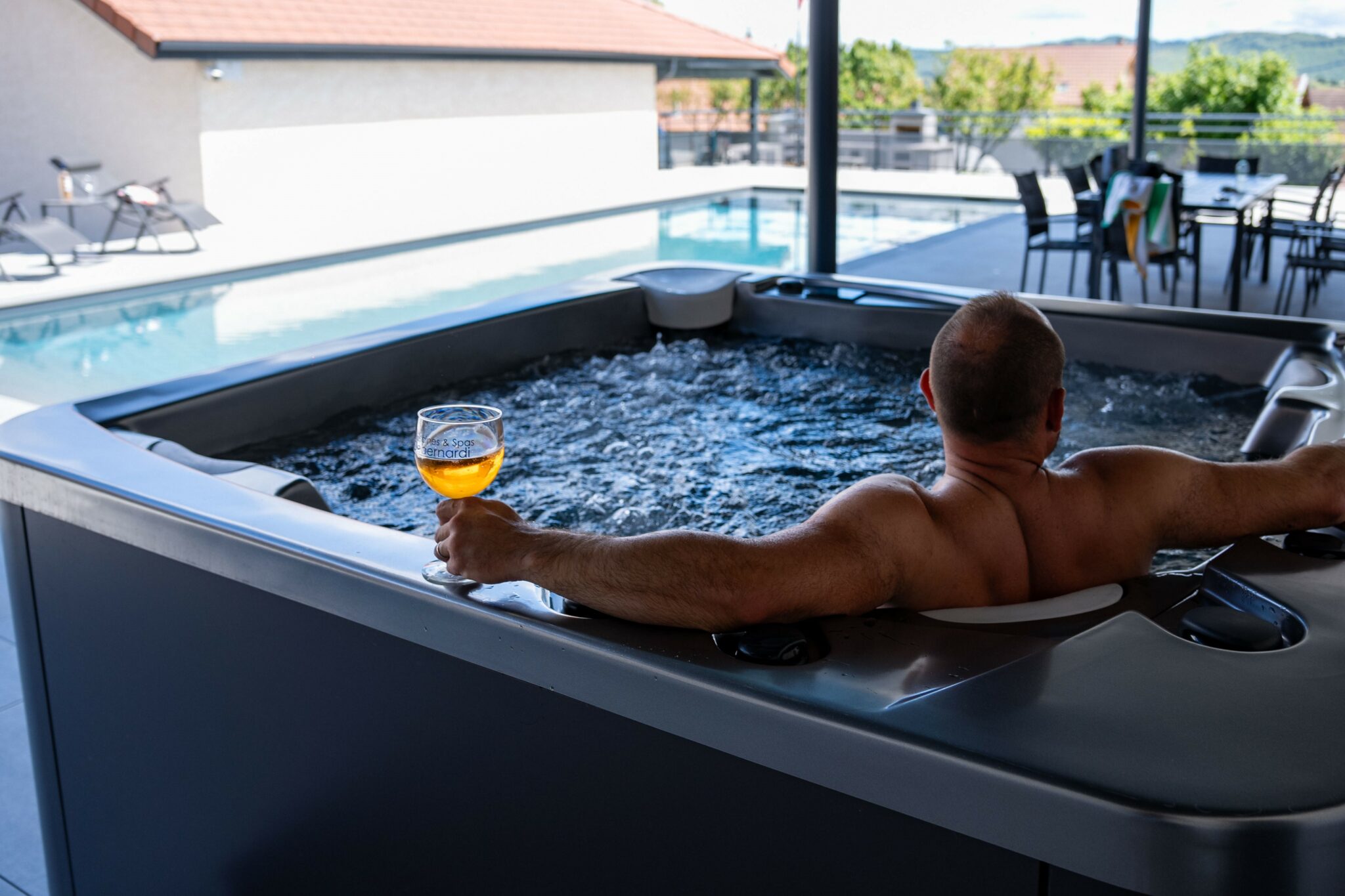 Debernardi Piscines & Spas - Constructeur de piscine à Bourgoin